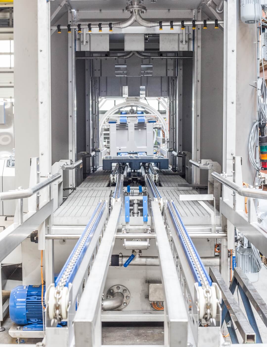 Palletbox & bin washer | Taking cleaning to a higher level | Unifortes.com